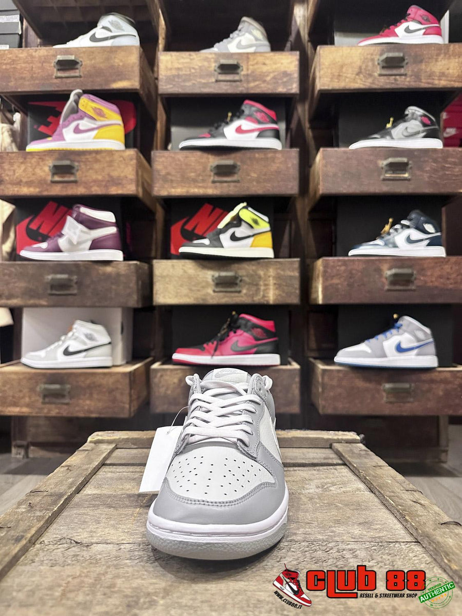 Sneakers Unisex Nike Jordan DUNK LOW DJ6188-001 TONE GREY | TFNY Boutique